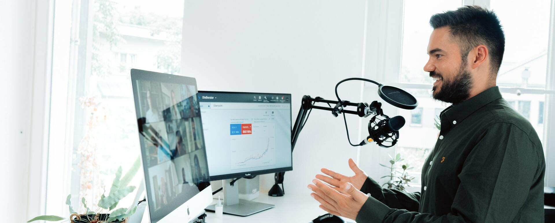 Webcasting. Definition, advantages, and platforms | Droptica